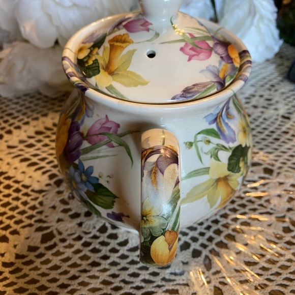 Victoria’s Secret Earthenware | Kitchen | Victorias Secret Earthenware ...